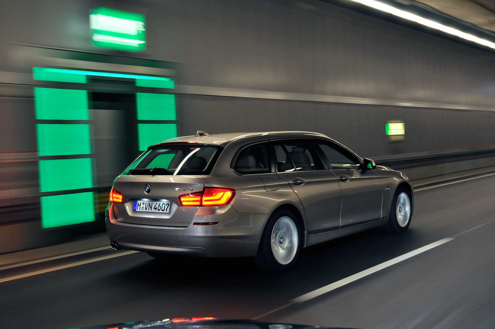 BMW 5 Series Touring (F11) 535d (300 Hp) Steptronic